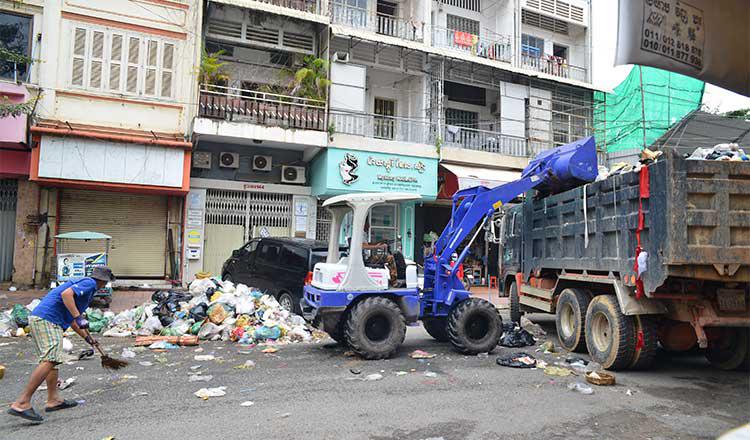 Garbage companies and authorities work to keep PP clean during Khmer ...