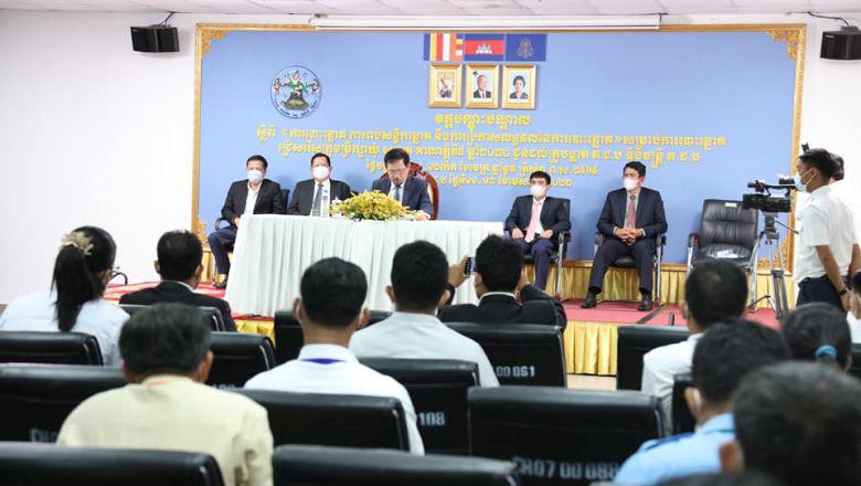 NEC closes training of trainers as commune elections near - Cambodia ...