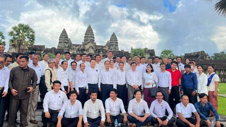 Candlelight Party drafting policy for national elections - Cambodia ...