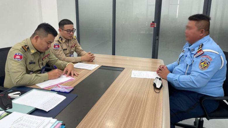 Rude police officer given firm penalty - Cambodia News Watch