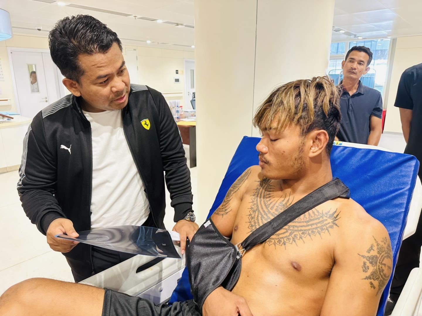 Boxer Thoeun Theara Fails to Participate in Malaysia Due to Hand Injury - Cambodia News Watch